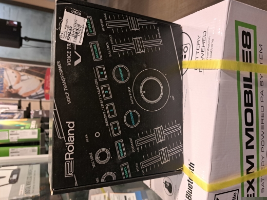 Gear Hunter | Roland - VT-4
